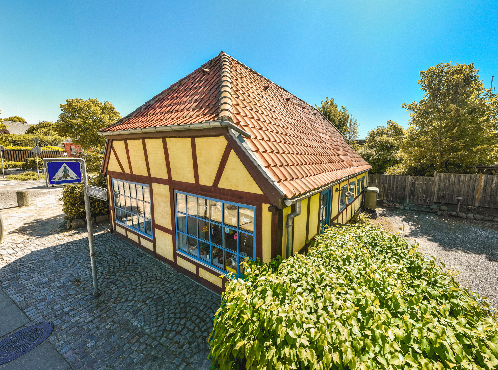 Boliger og faciliteter i Det Gule Hus