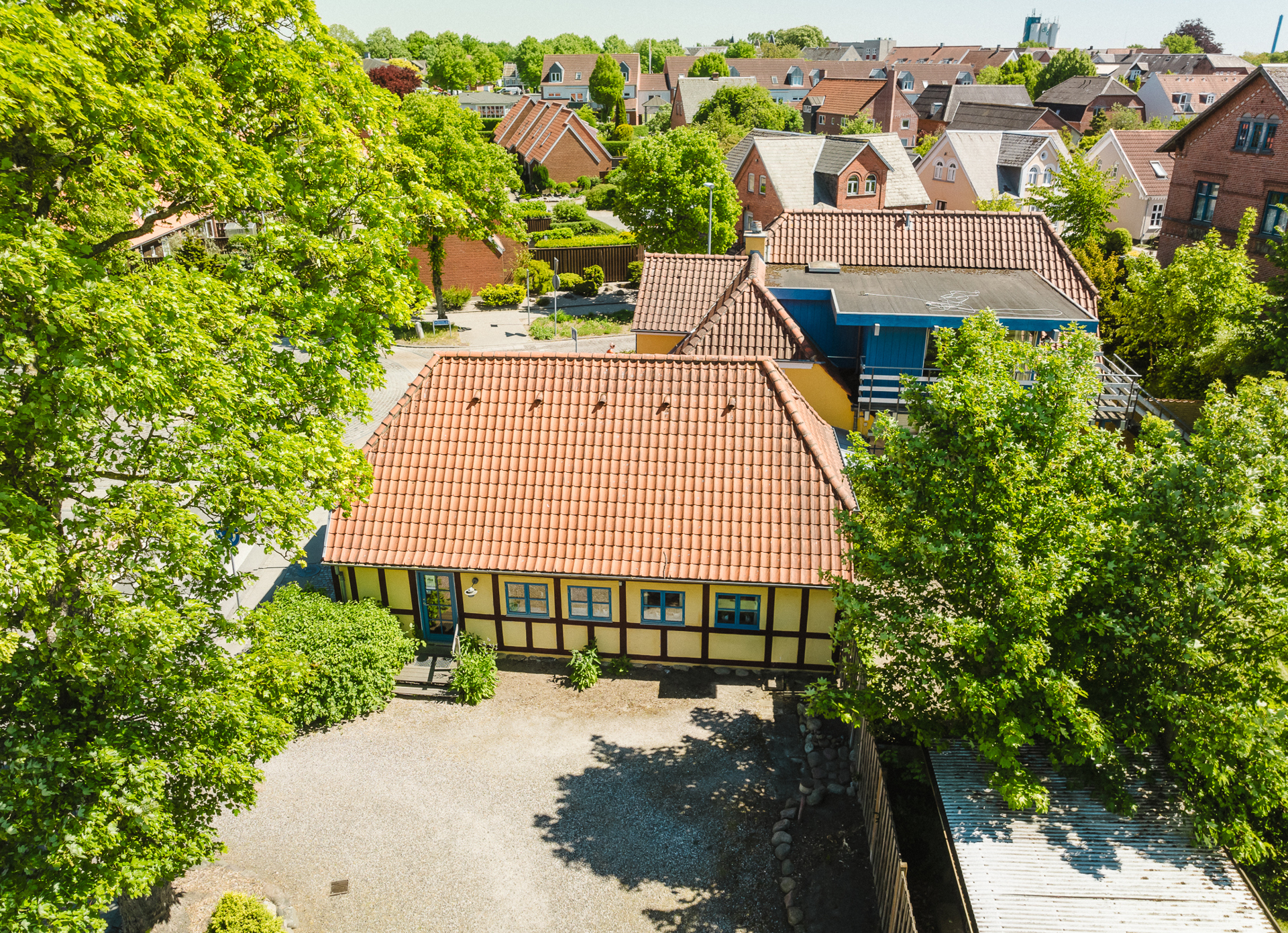 Boliger og faciliteter i Det Gule Hus